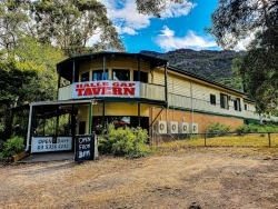Halls Gap Tavern